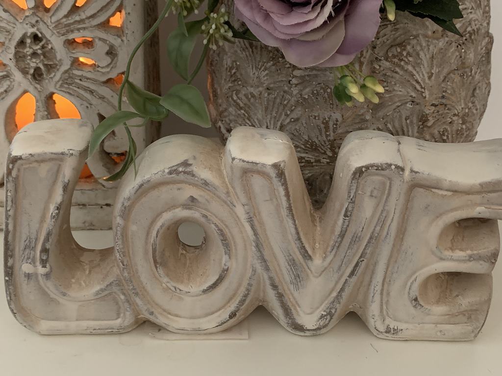 NÁPIS "LOVE" - Ozdobné doplnky / Bytové dekorácie - VinDecor.sk